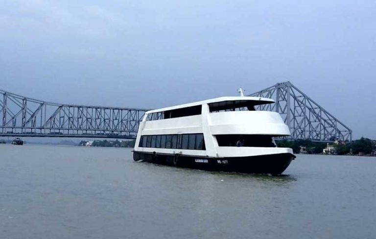 Varanasi Luxury Cruise launched by CM of UP with INR 750 per ride!